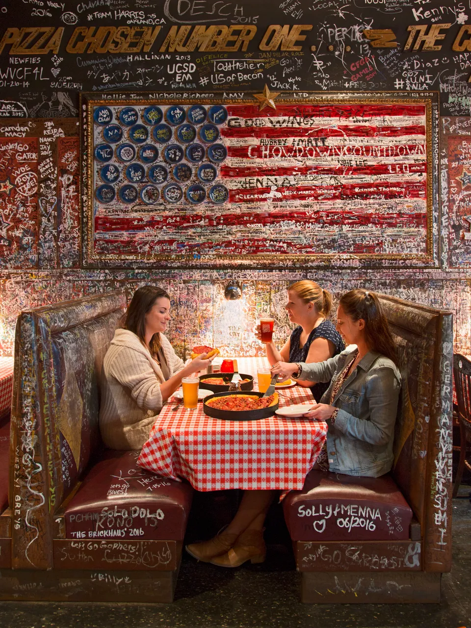 Illinois Office of Tourism Image Library - Gino's East - Dining In
